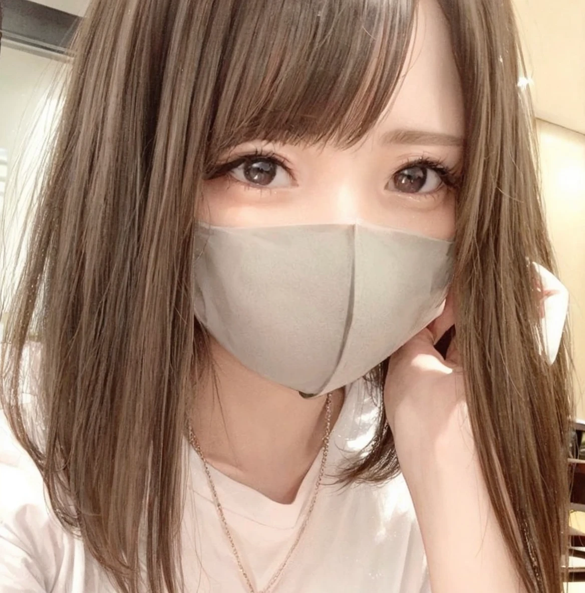 Remove the mask - SeaArt AI