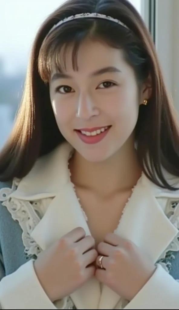 high definition 、 1 woman with a cute smile、 Wear fluffy off - SeaArt AI