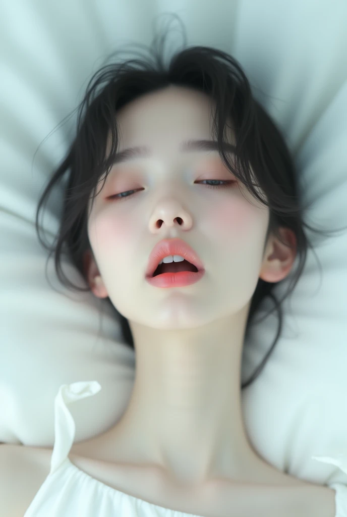 Highest Image Quality。Face photo of an Asian girl。 close your eyes ...