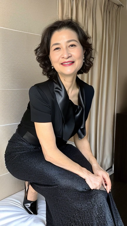 Fnsw:1.5、Grandmother's photo 、((( mature woman crouching in chic ...