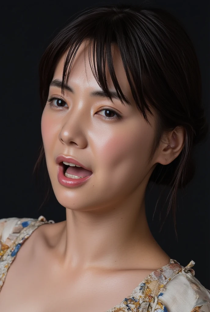 Japanese women, Upper body photo, from below, the expression of climax ...