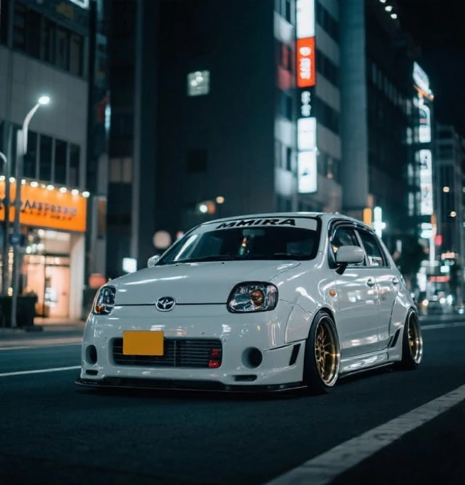 Daihatsu_Mira that tunes the Mira is compatible with wide bodies and ...