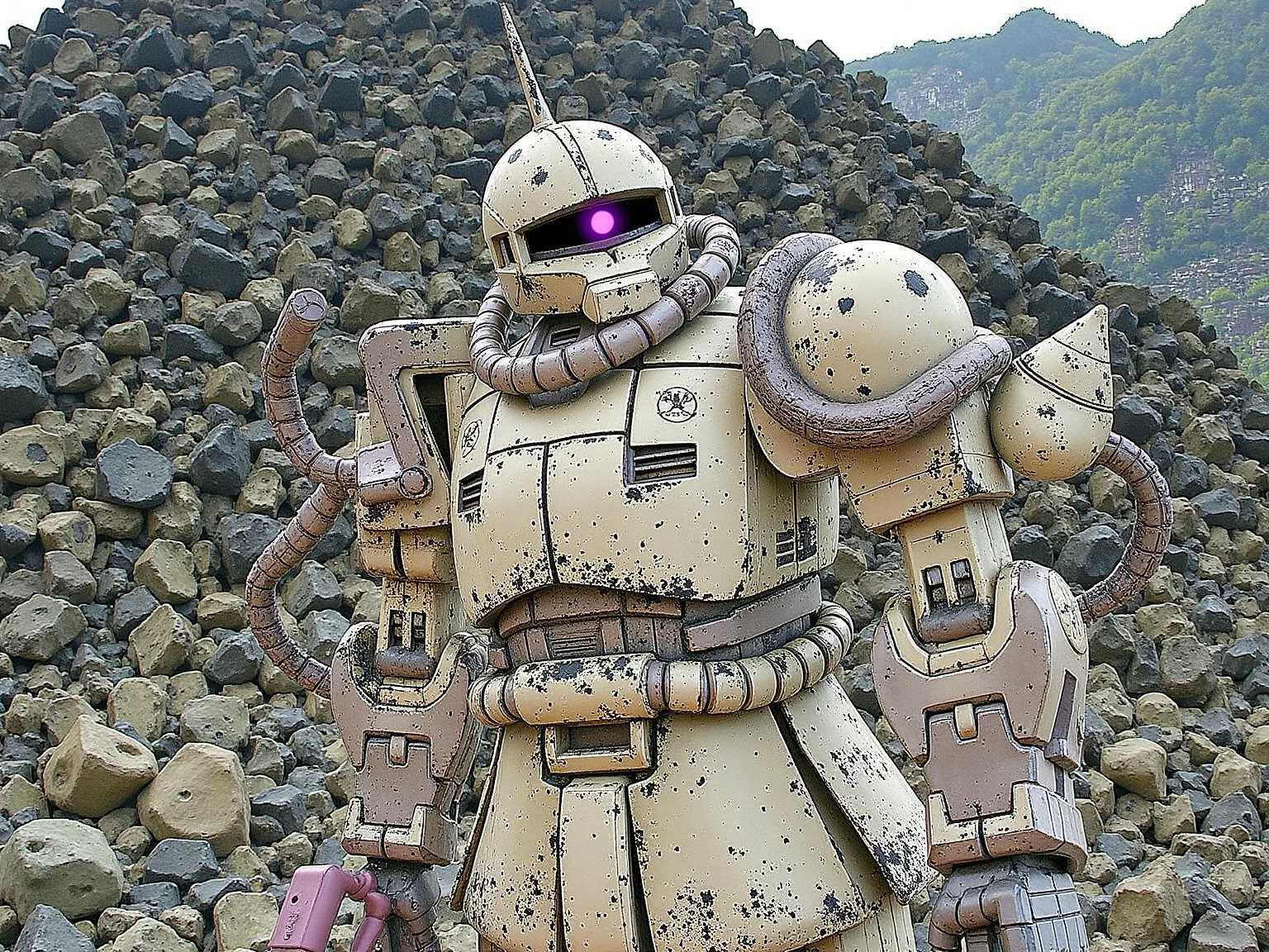 In high-definition 4K, the mobile suit "Zaku II" is engaged in sorting ...