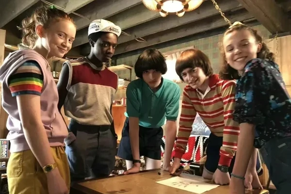 Stranger Things Chat: Step Into the Scene & Shape the Story